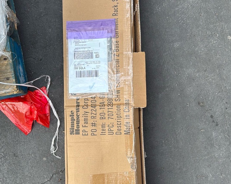 Commercial Z Base Garment Rack Silver | LiquiDonate